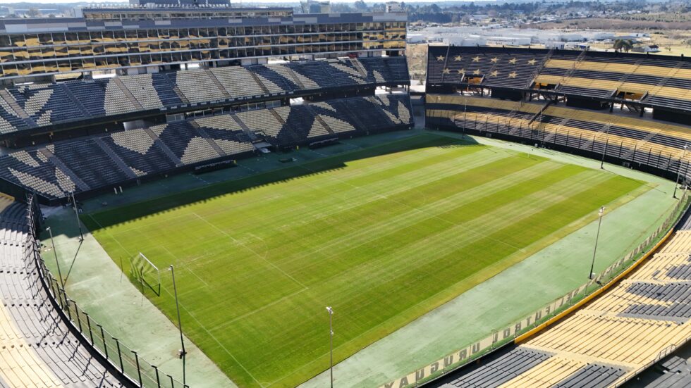 Estadio Campeón del Siglo, el hogar del Club Atlético Peñarol ...